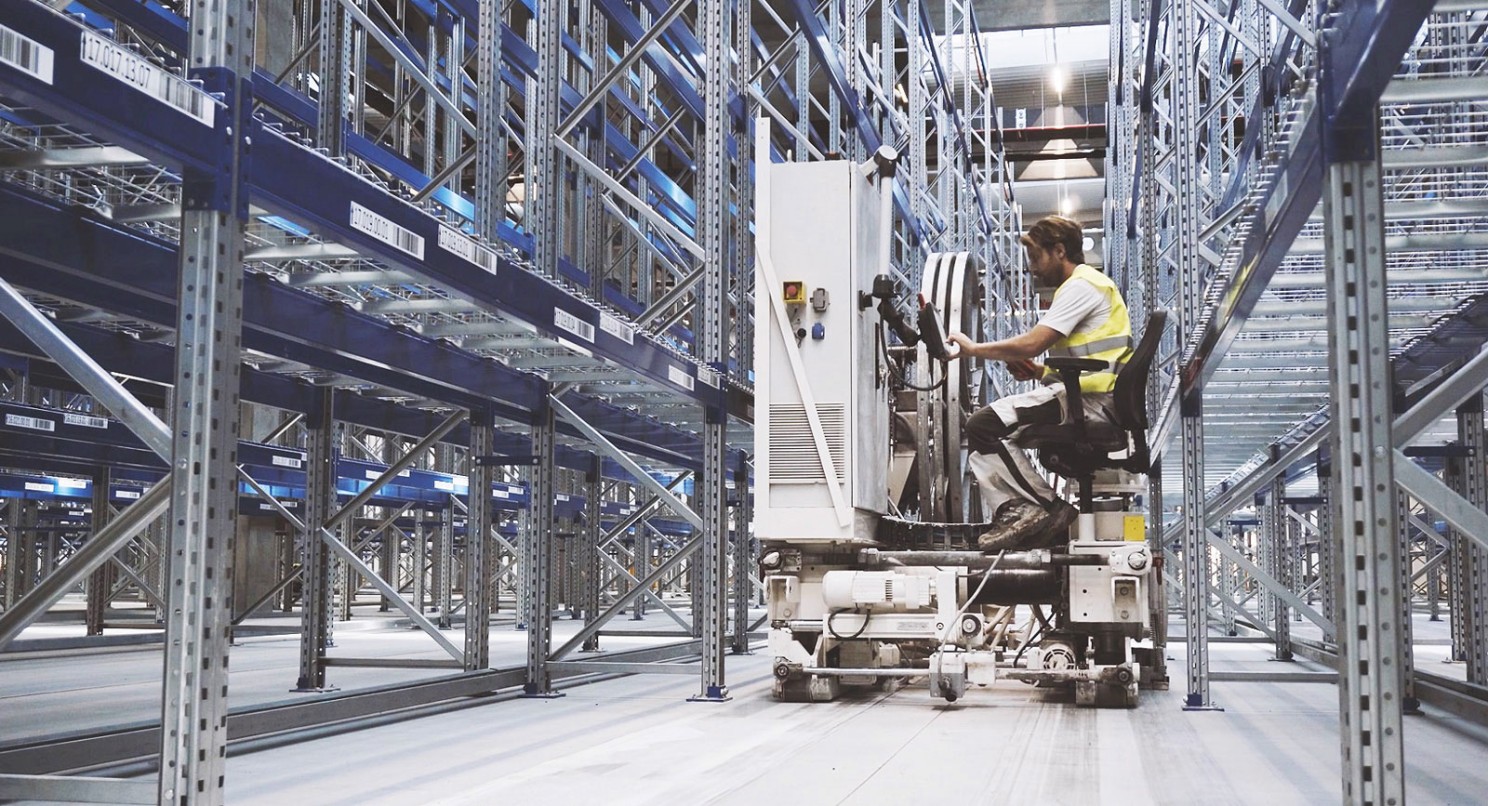 Why Even a Superflat Concrete Slab May Not Be Ideal for VNA Trucks ...